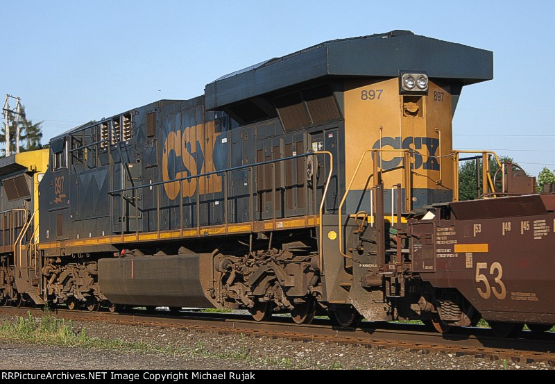 CSX 897